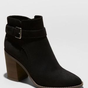 Universal Thread | Shoes | Universal Thread Eden Black Ankle Bootie ...
